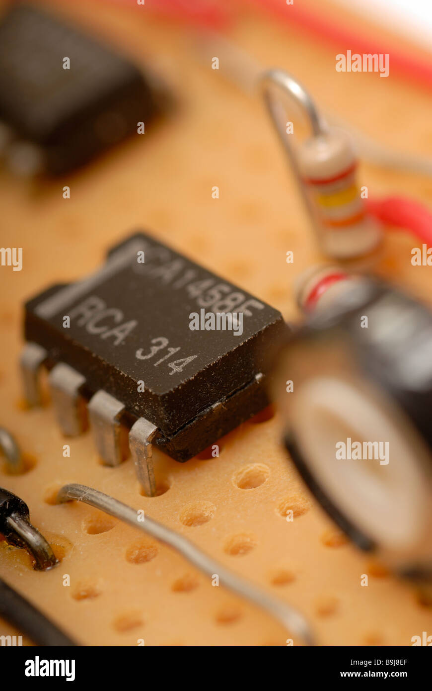 Operational amplifier Banque de photographies et d’images à haute ...