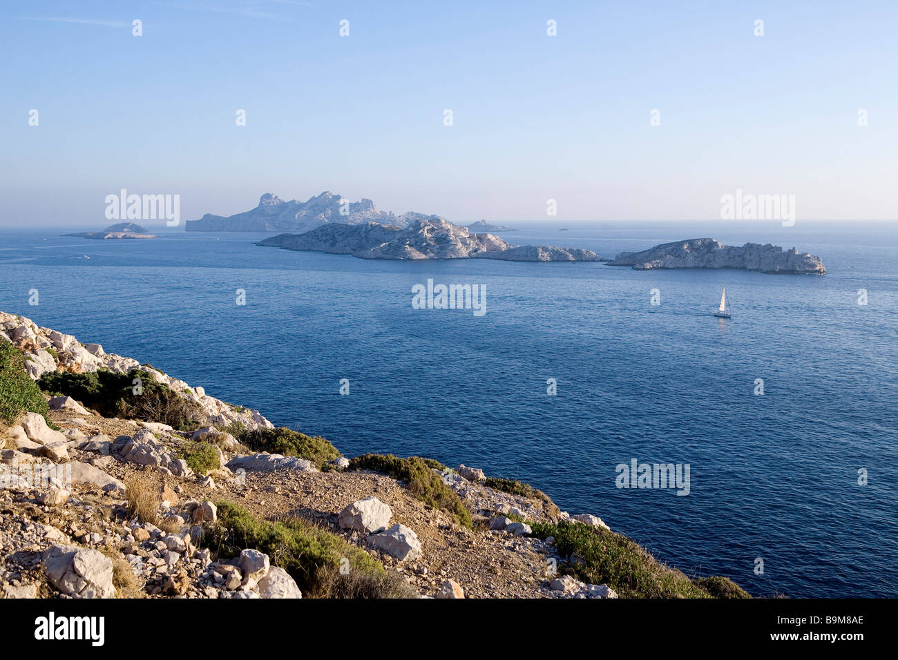 France, Bouches du Rhône, Marseille, de Callelongue le GR 98-51 voie ...