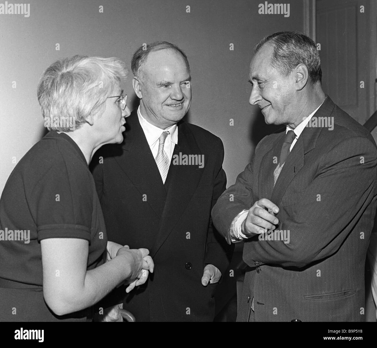 Maurice Thorez Banque d'image et photos - Alamy