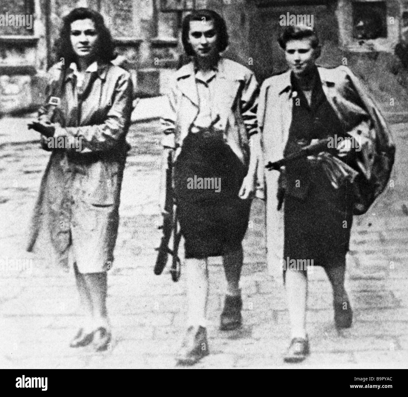 Les femmes membres de la résistance pendant la DEUXIÈME GUERRE MONDIALE ...