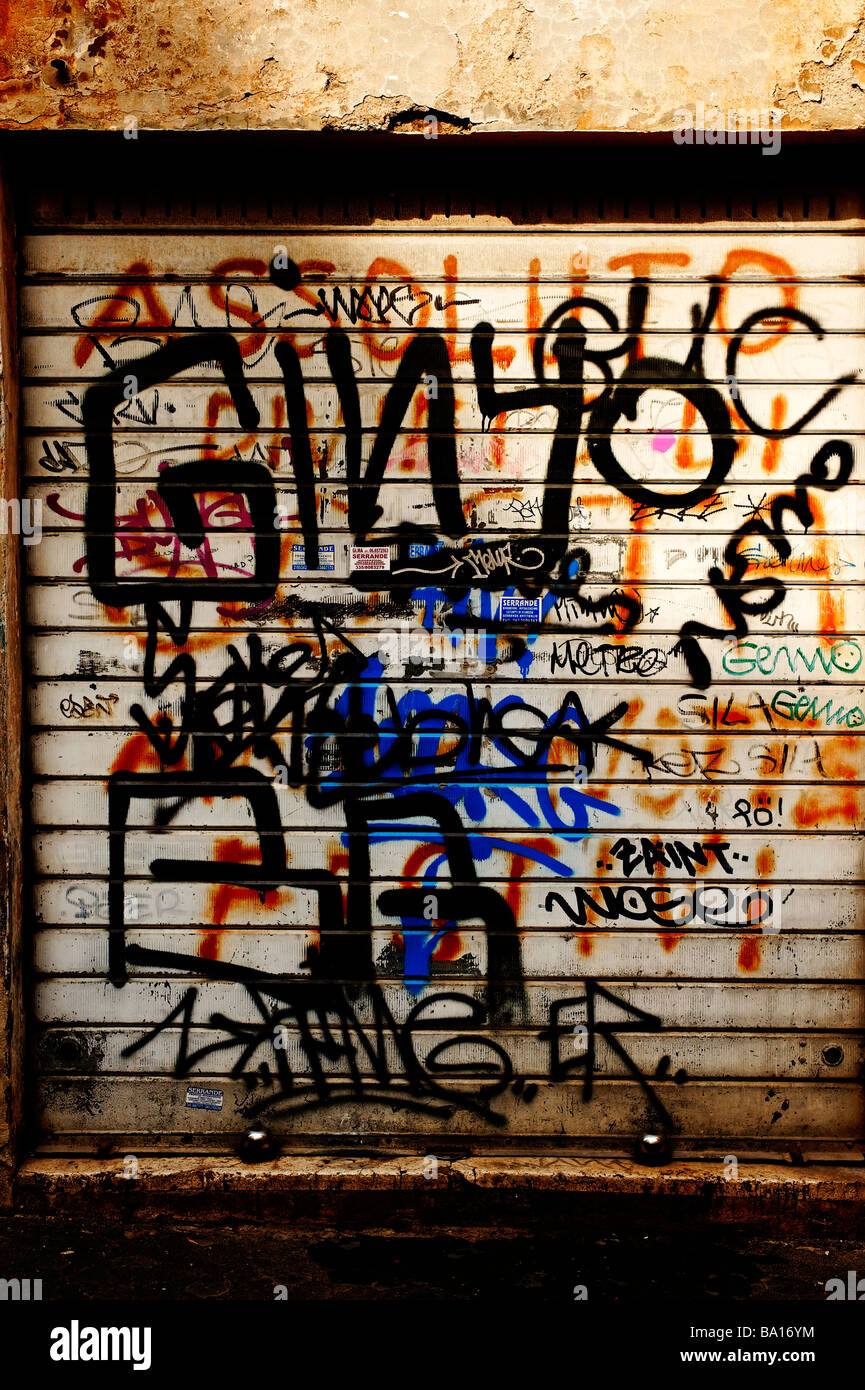 Graffiti rome italy Banque de photographies et d’images à haute ...