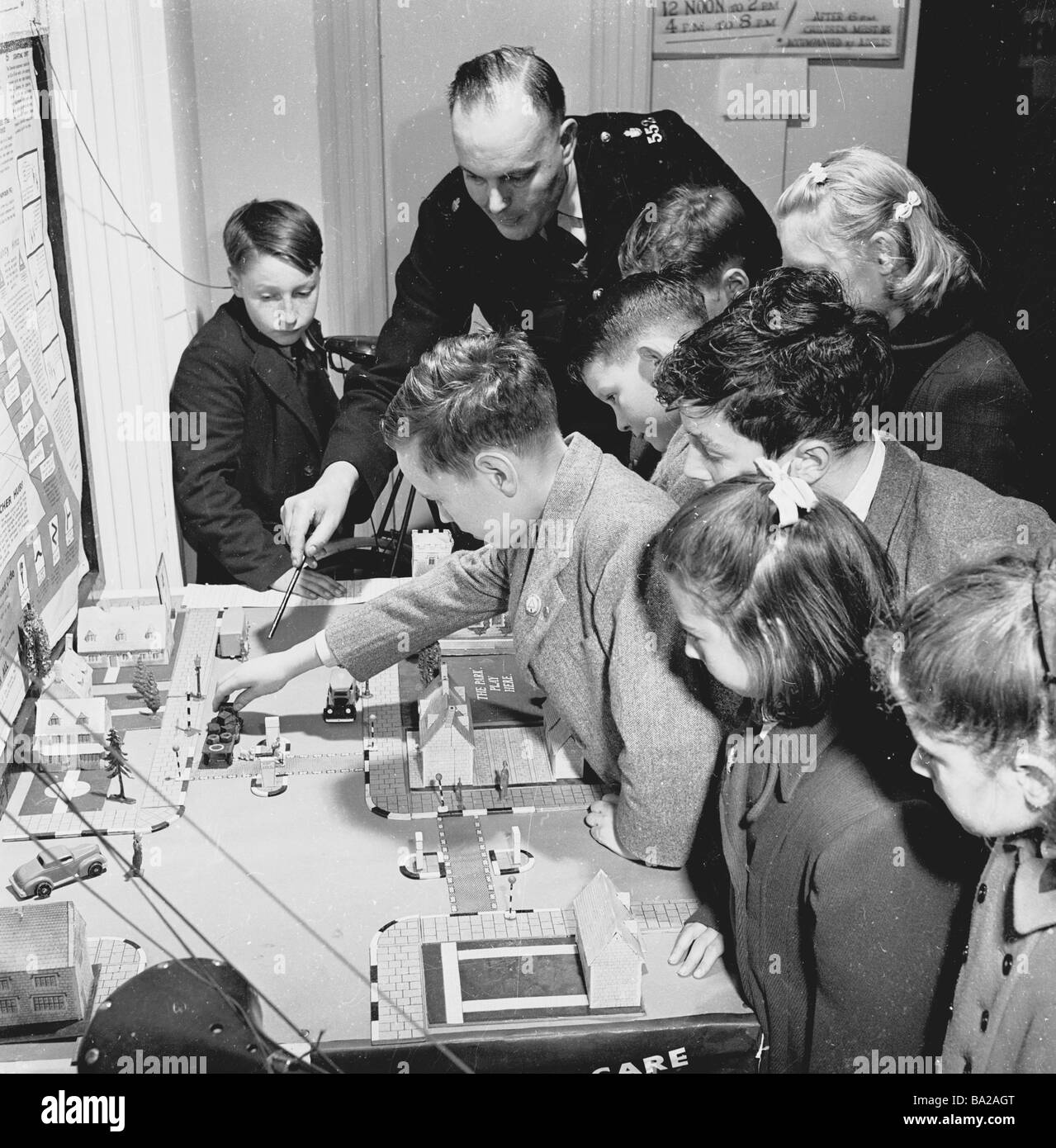 Sécurité scolaire Banque d'images noir et blanc - Alamy