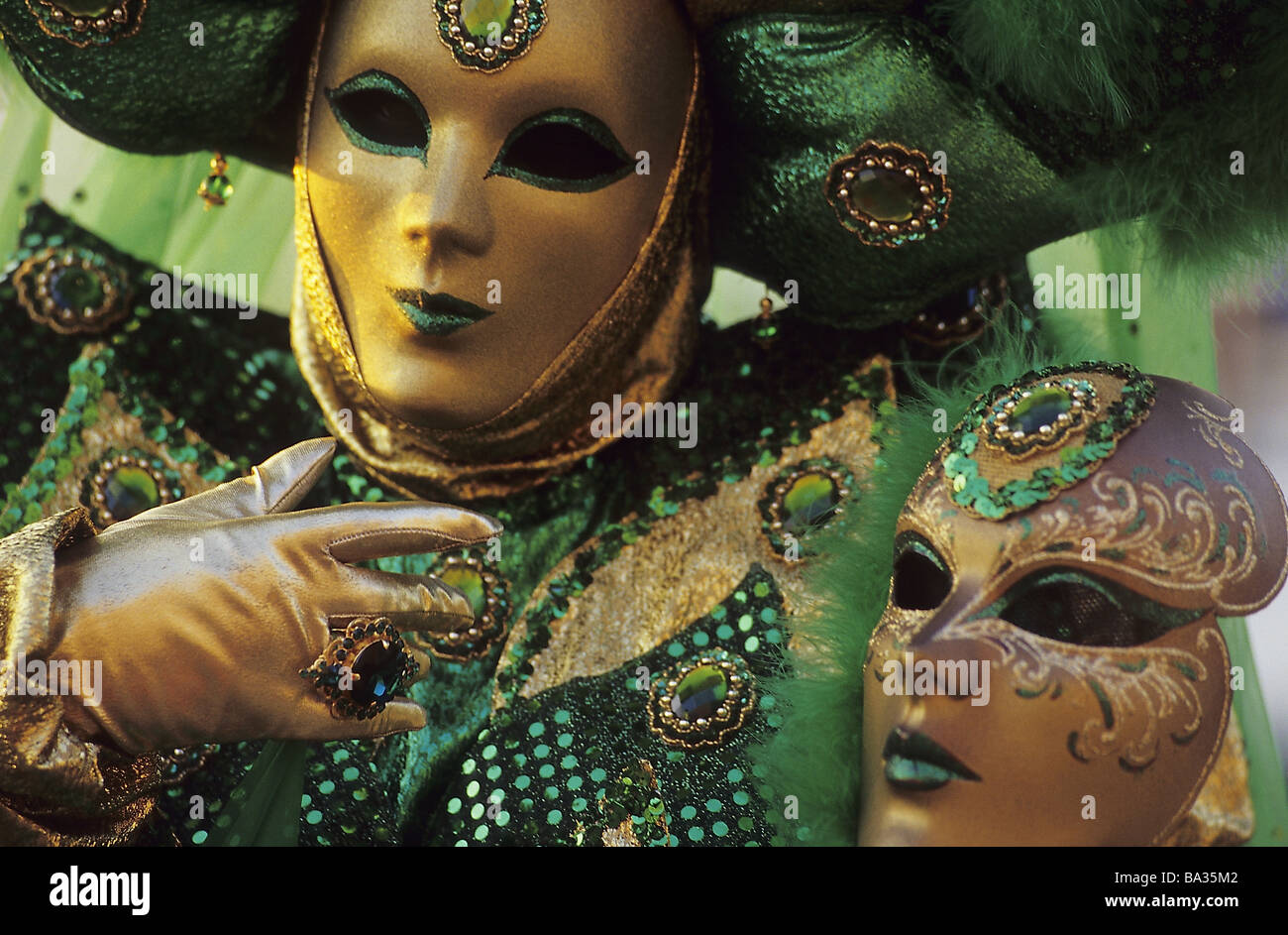 Italie Venise carnival mask Masque portrait abordé personne-drapeaux ...