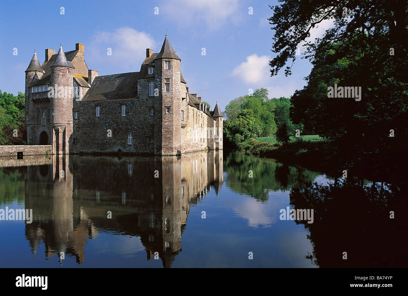 Chateau de trecesson chateau Banque de photographies et d’images à ...
