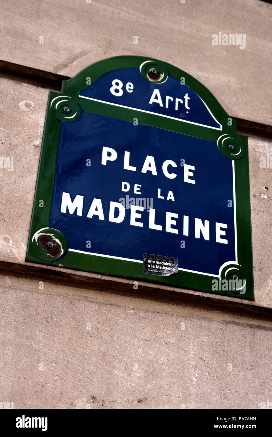 Place de la madeleine à paris Banque de photographies et d’images à ...