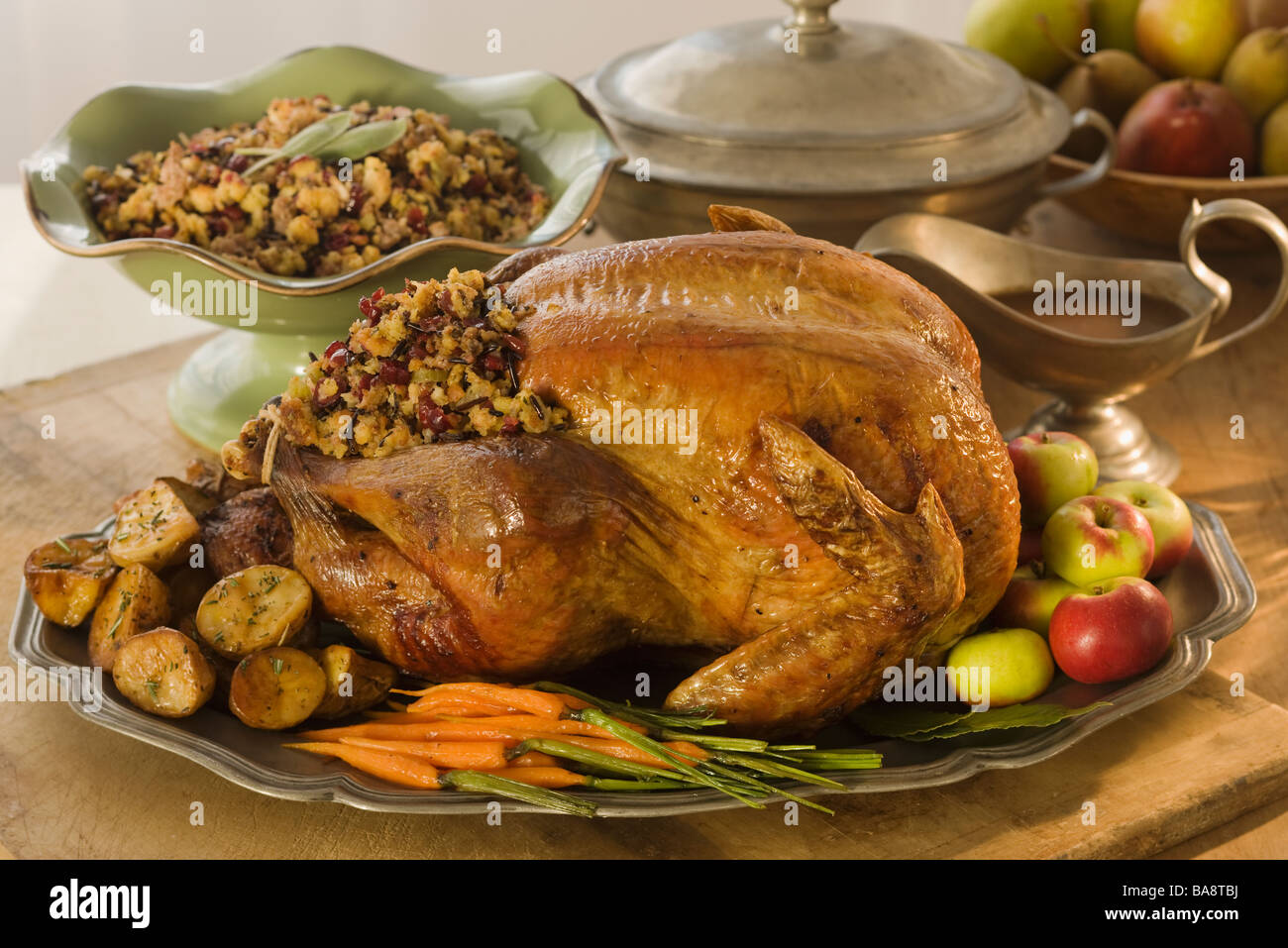 Thanksgiving dinner table Banque de photographies et d’images à haute ...