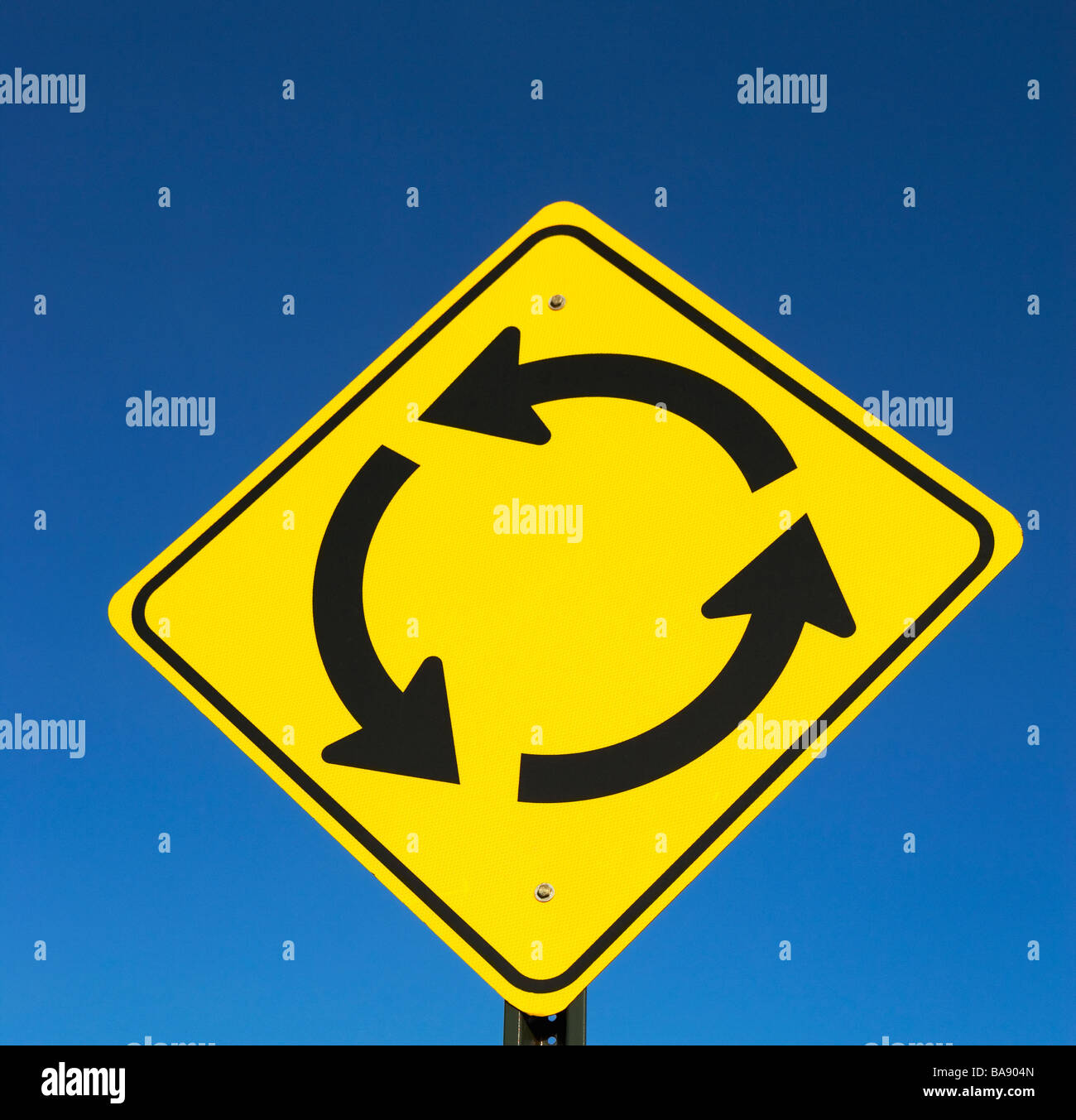 Panneau de signalisation rond point Banque de photographies et d’images ...