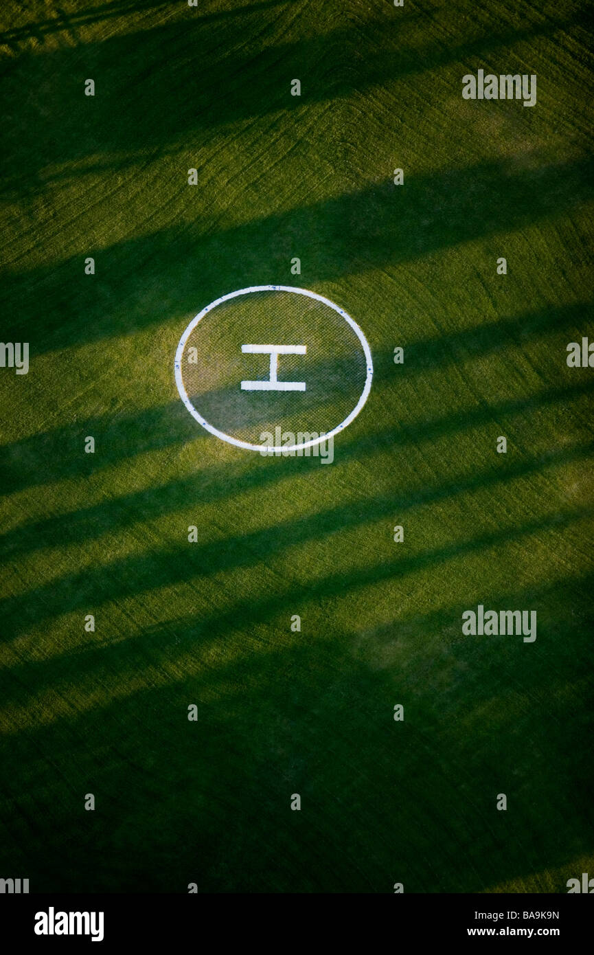 Helipad Grass Banque d'image et photos - Alamy