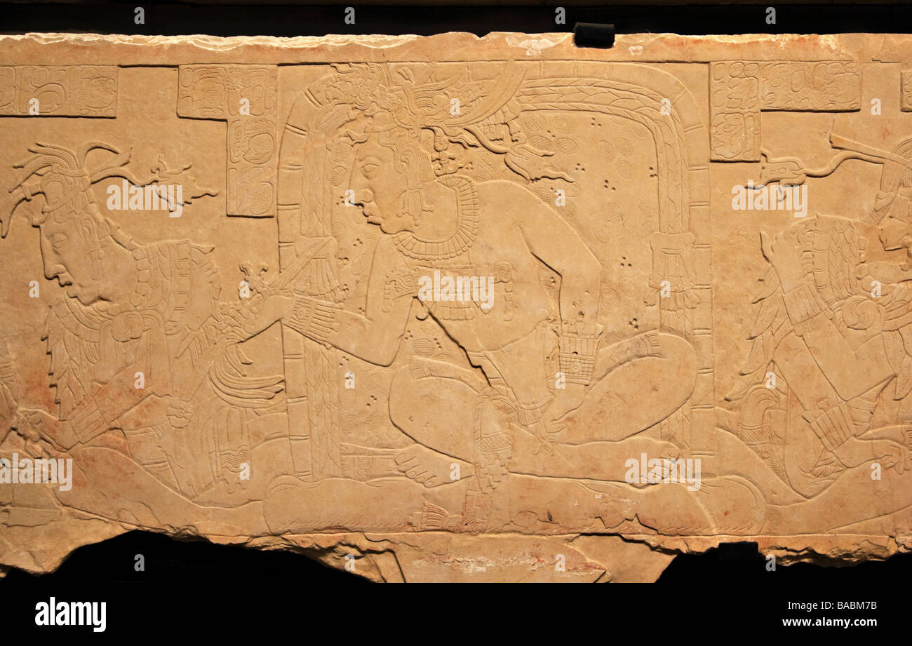 Maya stone relief Banque de photographies et d’images à haute ...