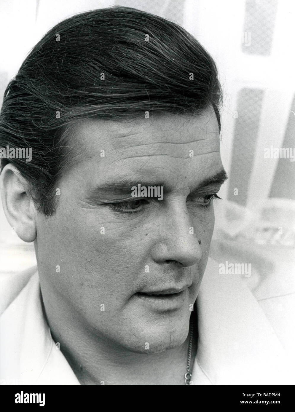 Roger Moore Banque d'image et photos - Alamy