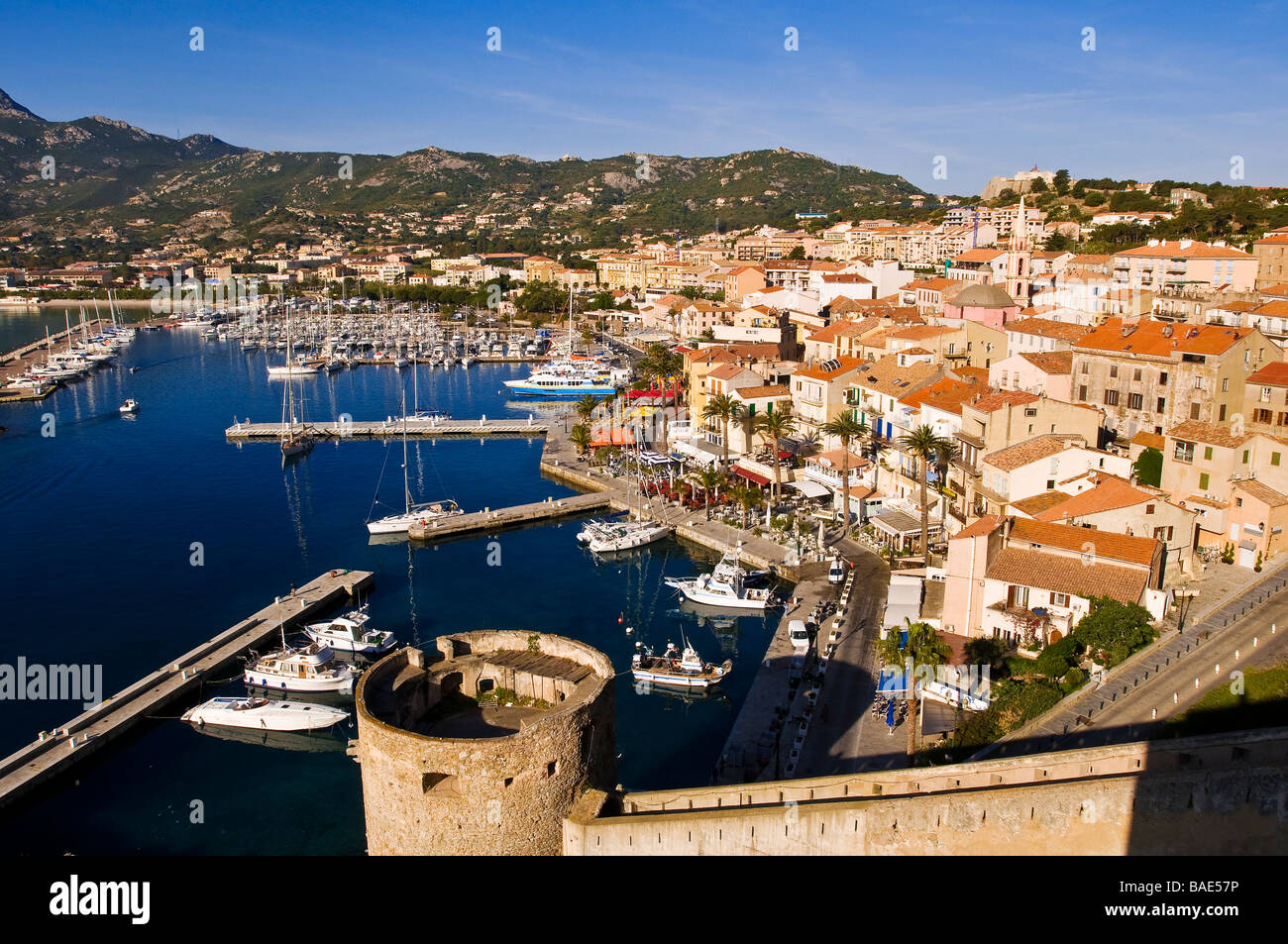 France, Haute Corse, le golfe de Calvi, Calvi, la marina et le Quai ...