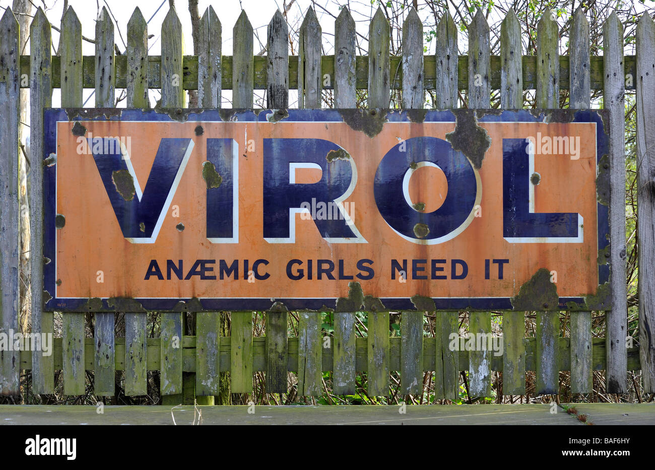 Enseigne publicitaire virol Banque de photographies et d’images à haute ...