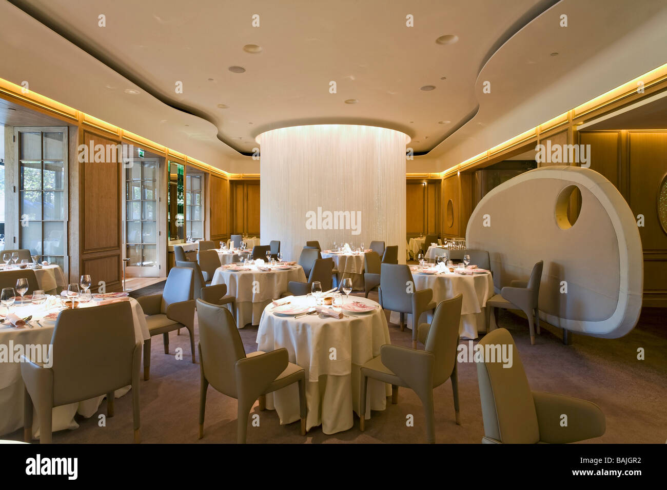 Alain ducasse restaurant Banque de photographies et d’images à haute ...