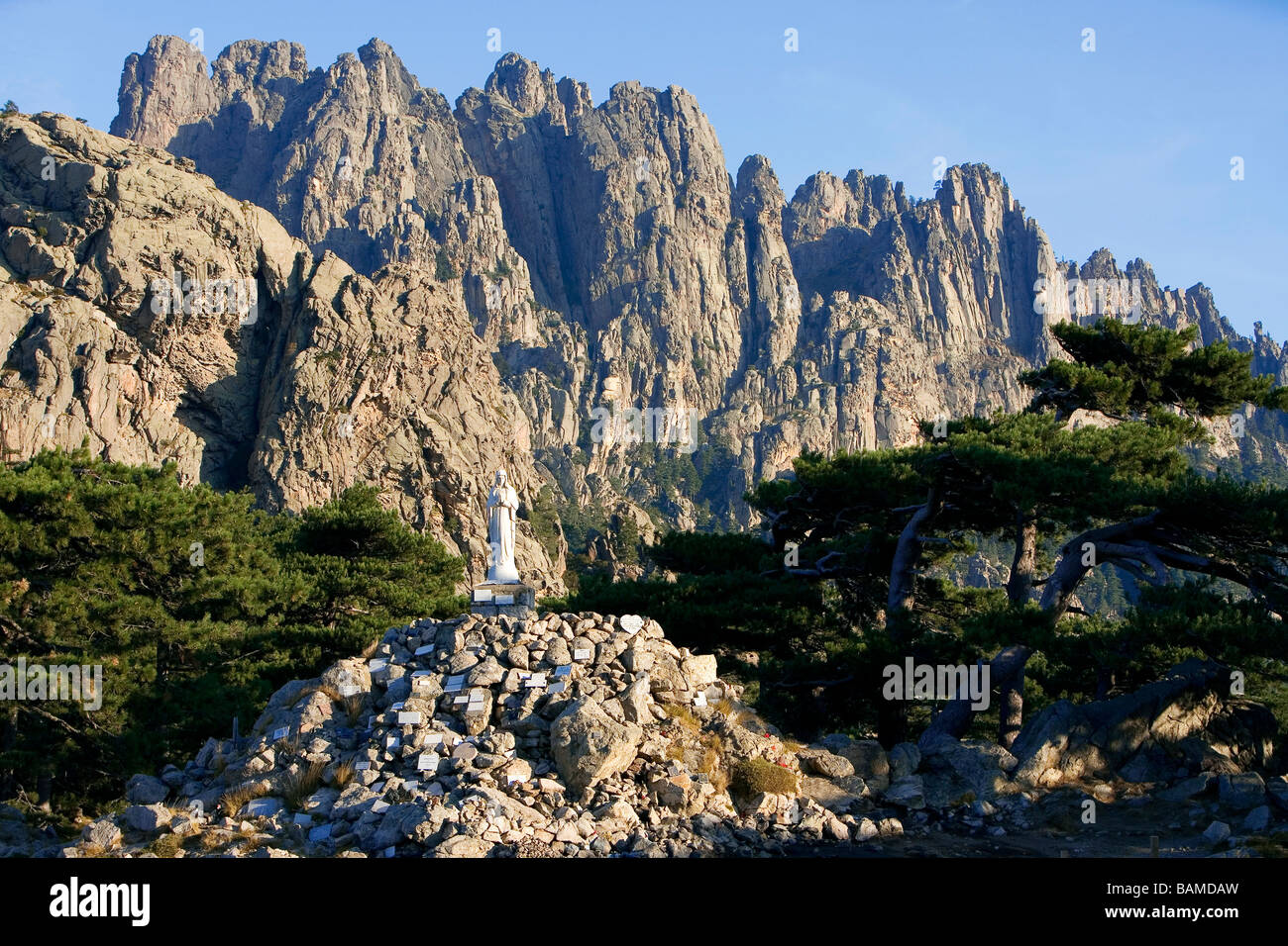 France, Corse du Sud, les Aiguilles de Bavella de Col de Bavella ...