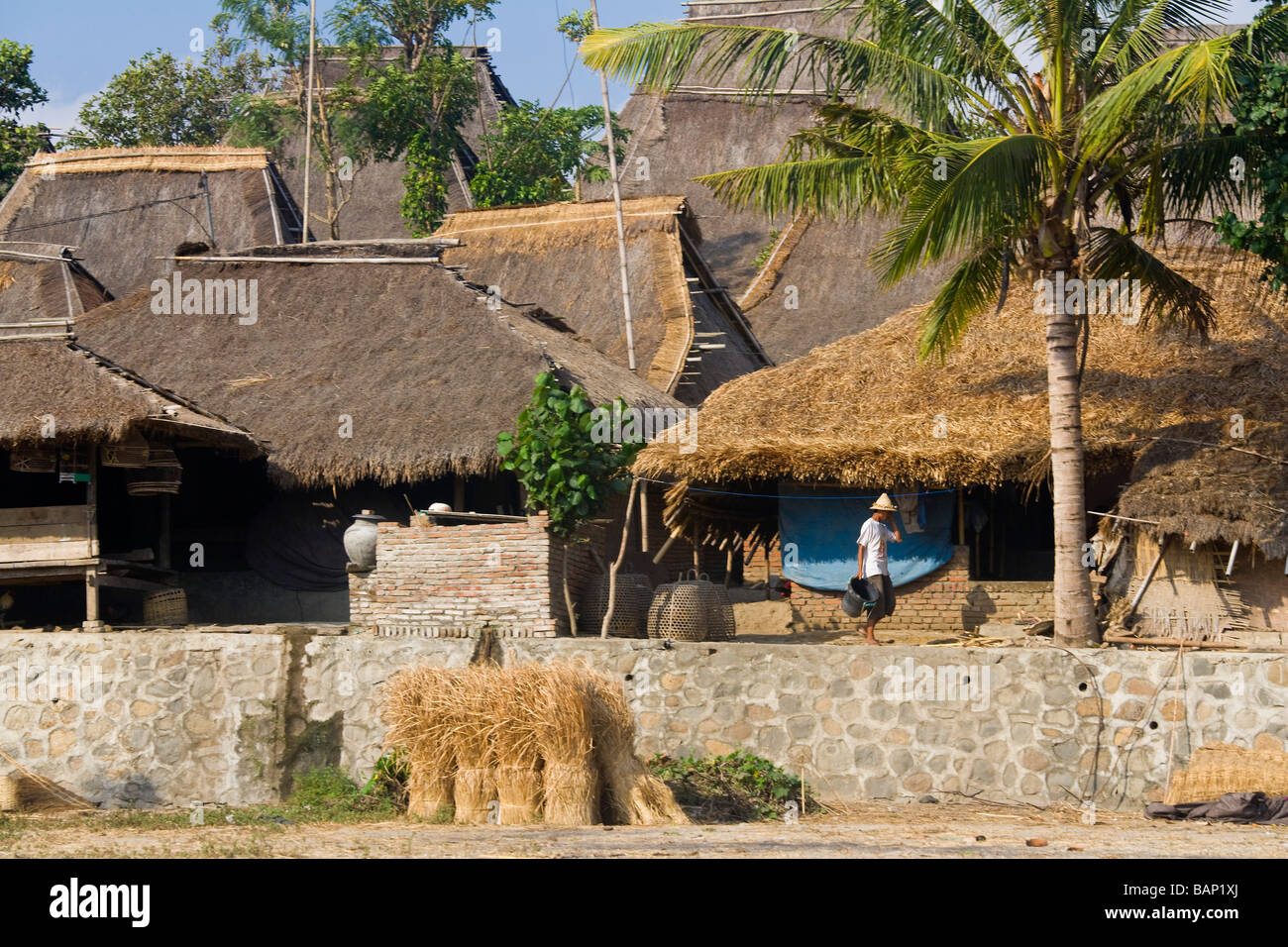 Sasak village Banque de photographies et d’images à haute résolution ...
