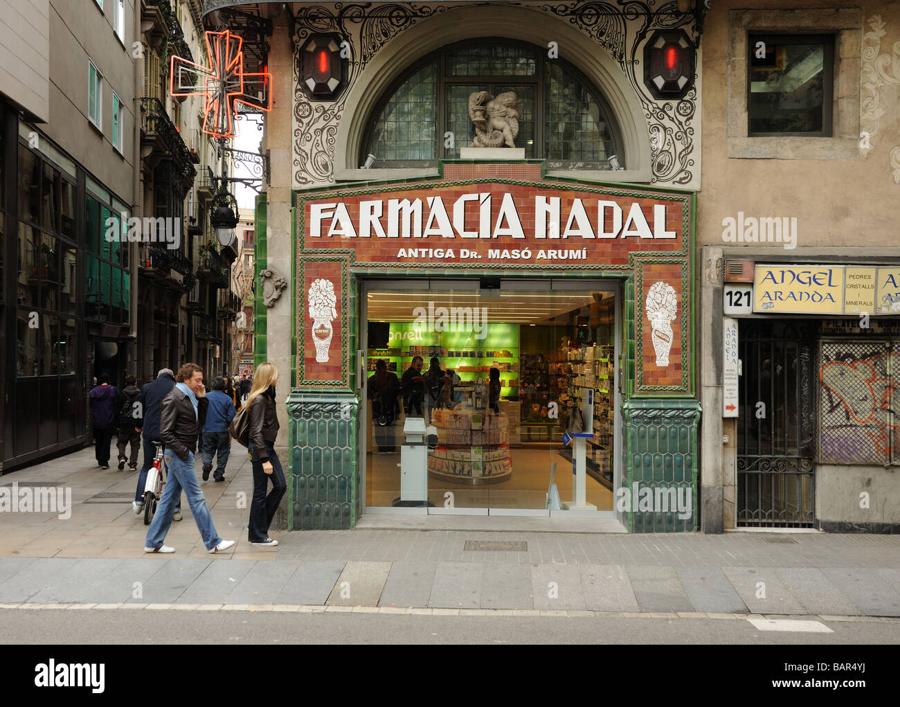 Ancienne pharmacie dans La Rambla, Barcelone Espagne Photo Stock - Alamy