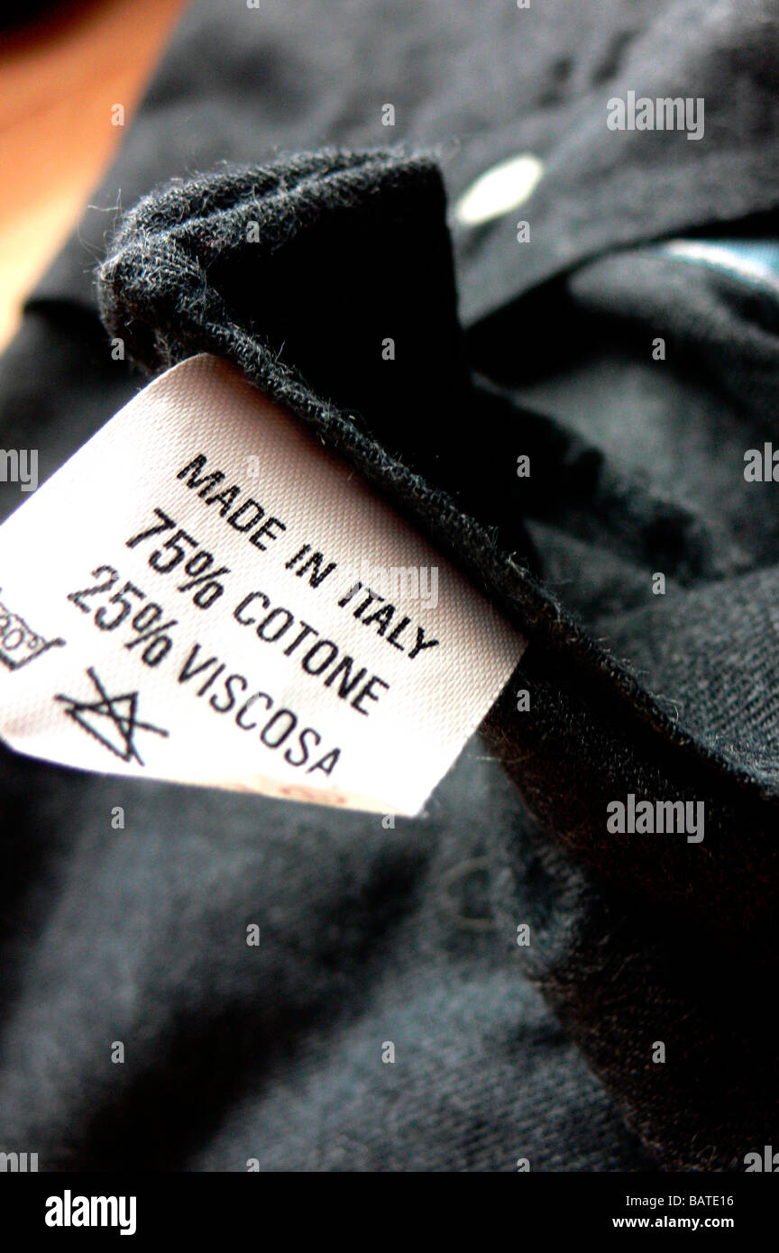 Made in italy label in Banque de photographies et d’images à haute ...