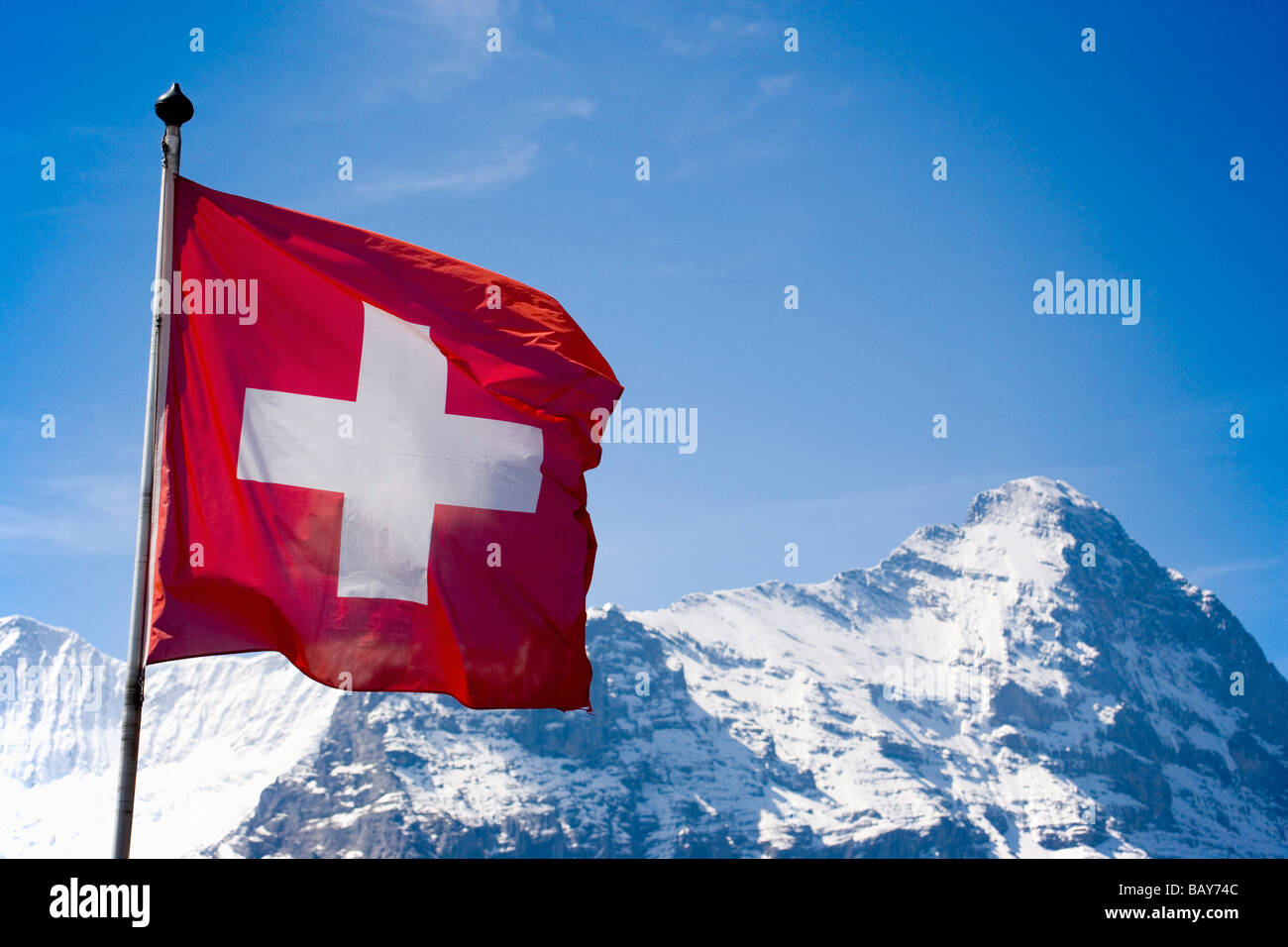 Drapeau suisse Banque de photographies et d’images à haute résolution ...