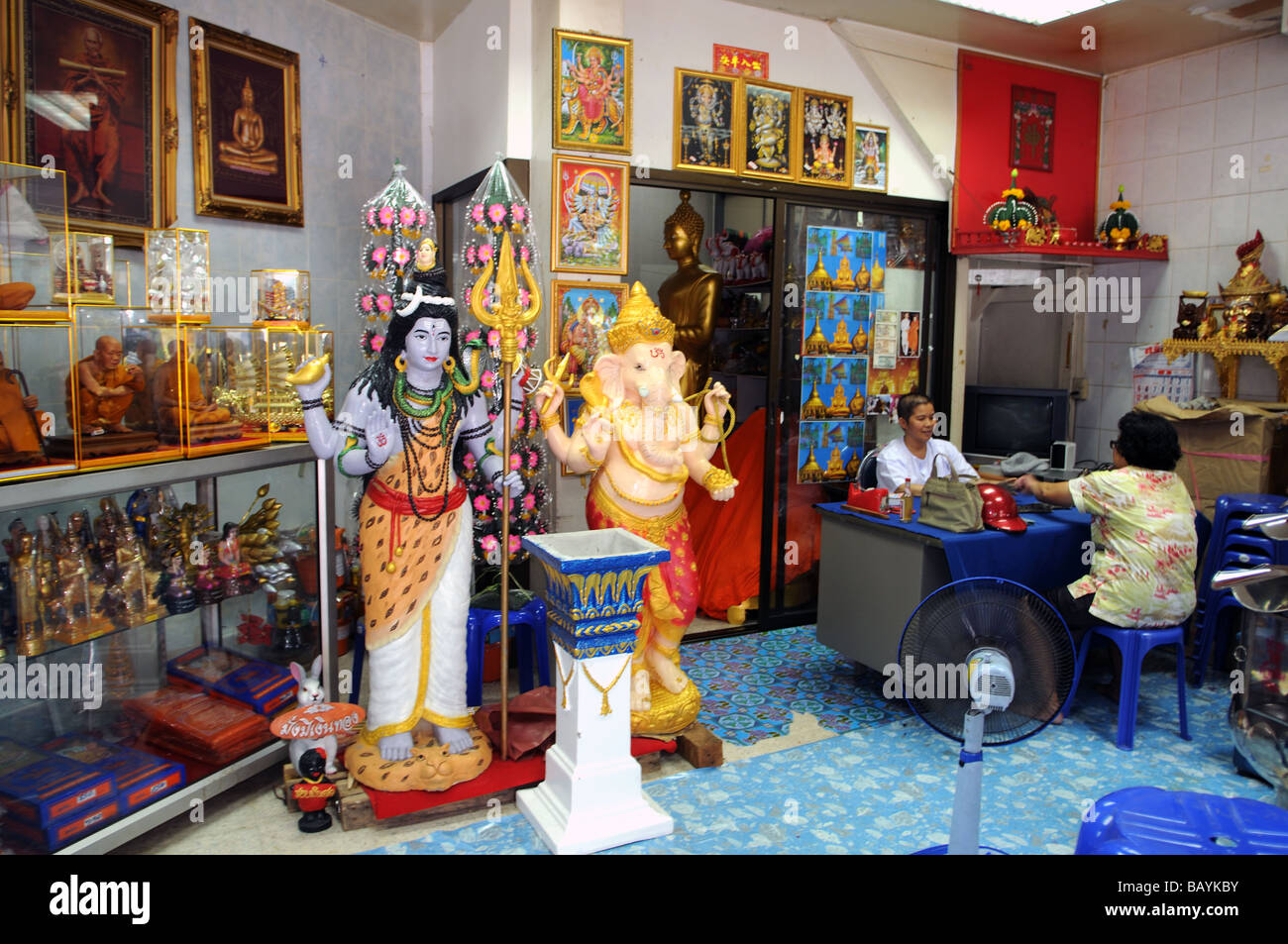 Boutique bouddhiste Banque de photographies et d’images à haute ...