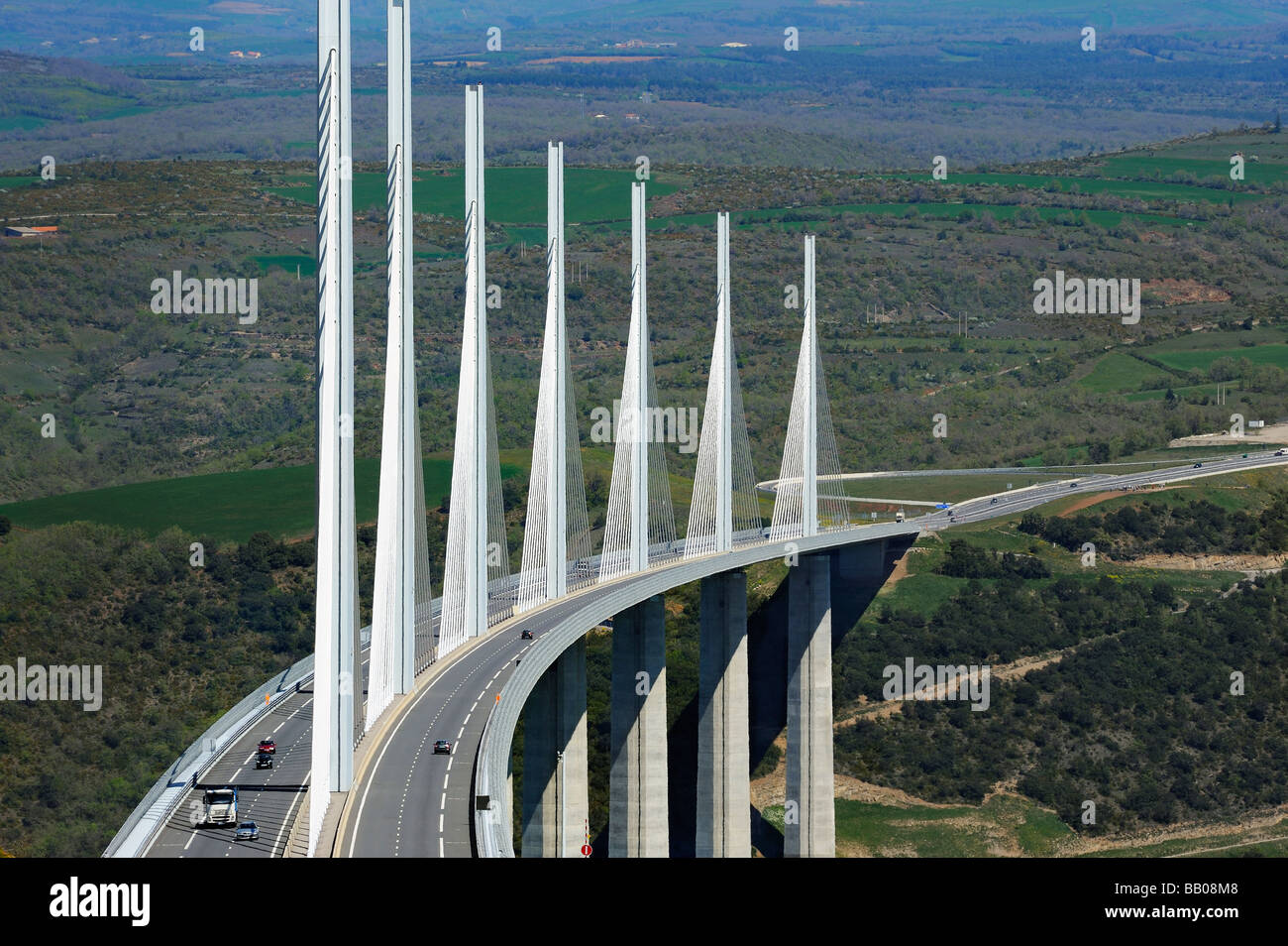 Pont de millau Banque de photographies et d’images à haute résolution ...
