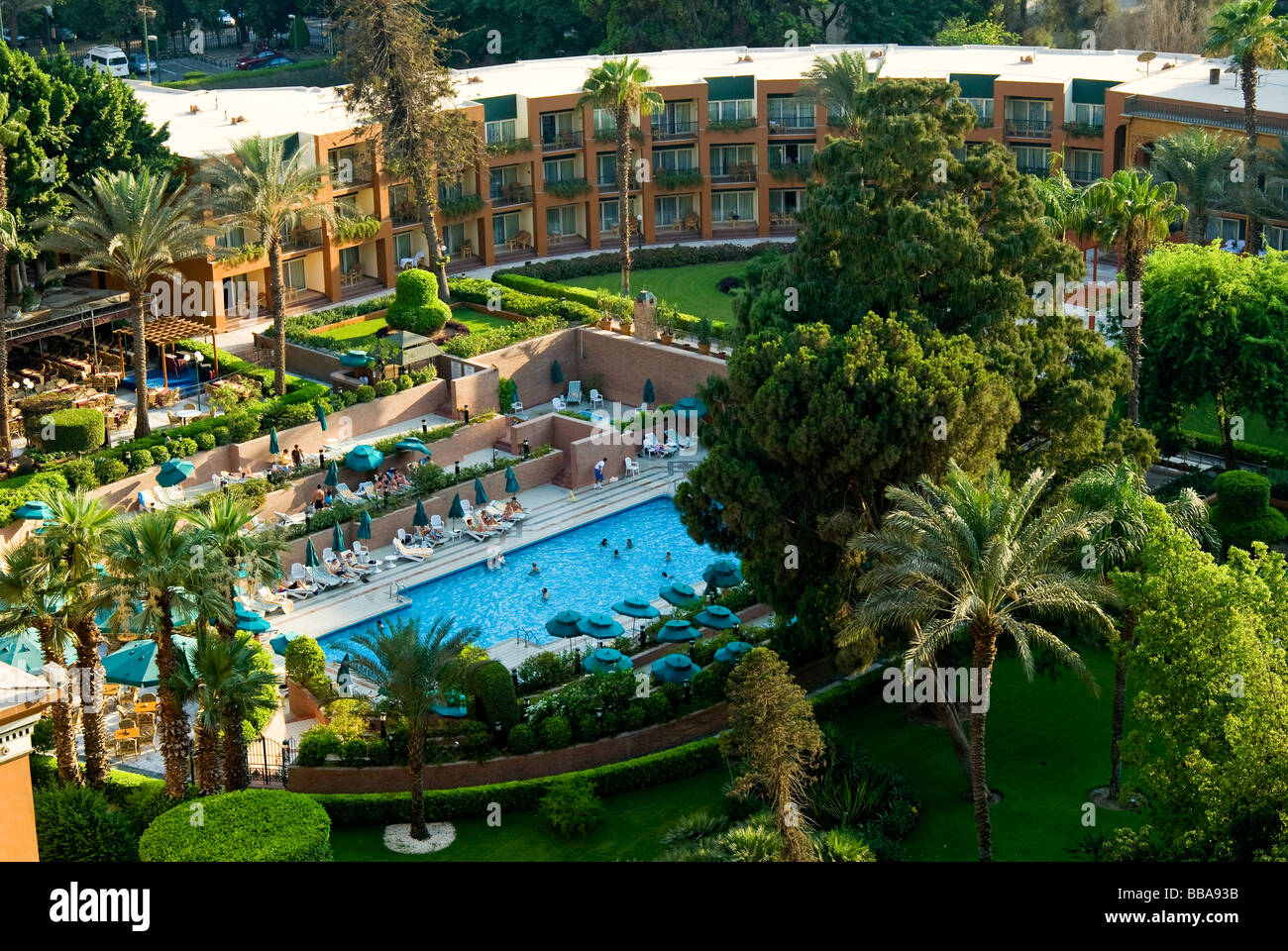Swimming pool marriott hotel cairo Banque de photographies et d’images ...