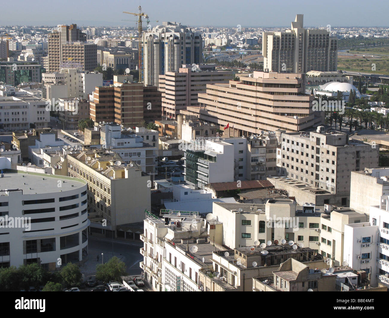 TUNIS, TUNISIE. Une vue sur le quartier central des affaires de la ...
