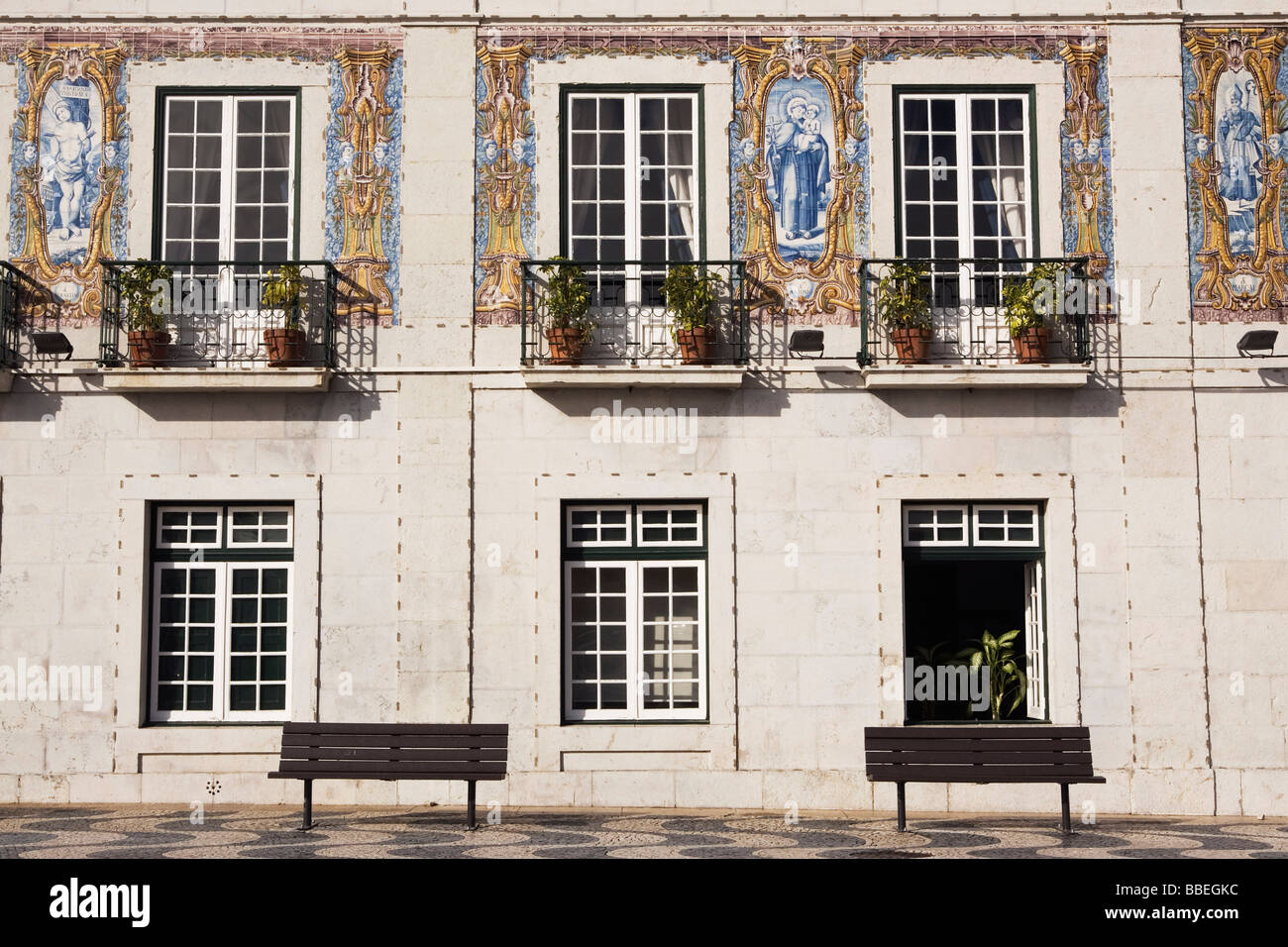 Cascais portugal window Banque de photographies et d’images à haute ...