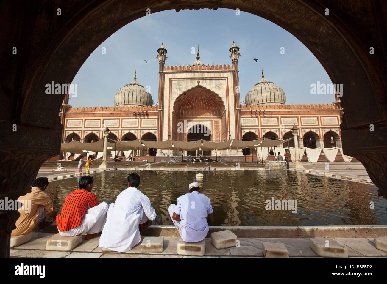 Musulman indien se laver les pieds Banque de photographies et d’images ...