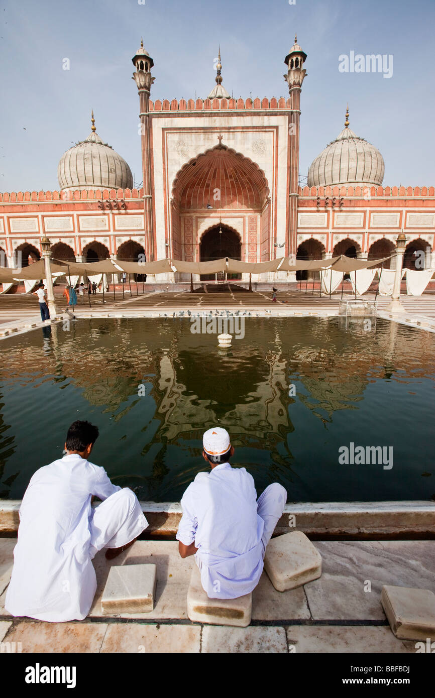 Musulman indien se laver les pieds Banque de photographies et d’images ...