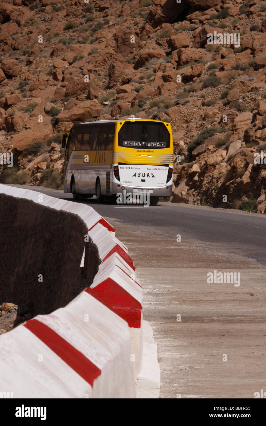 Bus touristique maroc Banque de photographies et d’images à haute ...