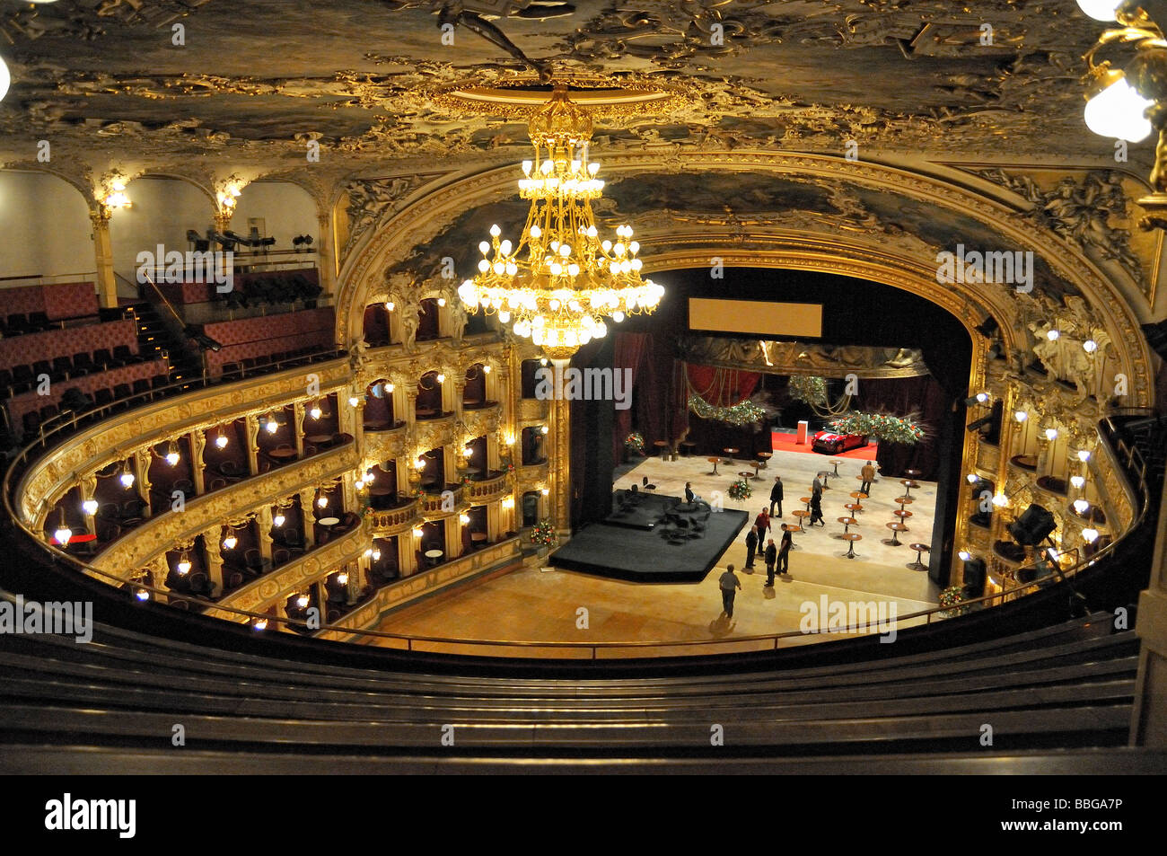 L'opéra national de Prague, Prague, République Tchèque Photo Stock - Alamy