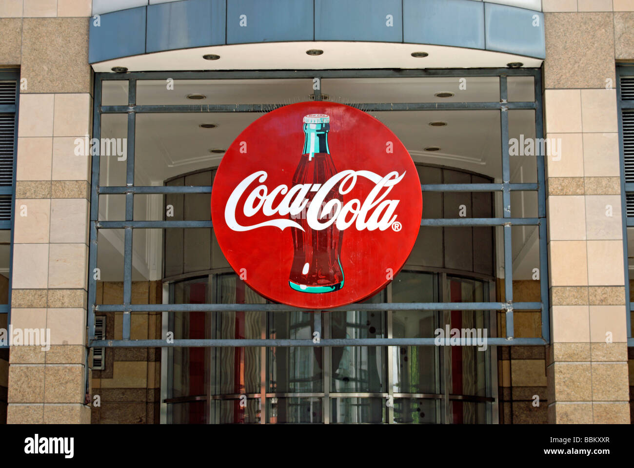 Coca cola uk headquarters Banque de photographies et d’images à haute ...