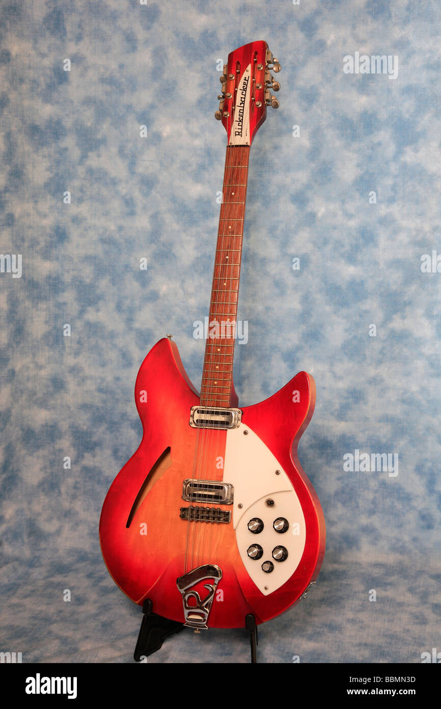 Rickenbacker guitar red electric Banque de photographies et d’images à ...