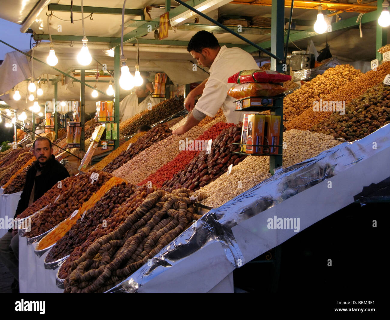 Le souk maroc Banque de photographies et d’images à haute résolution ...