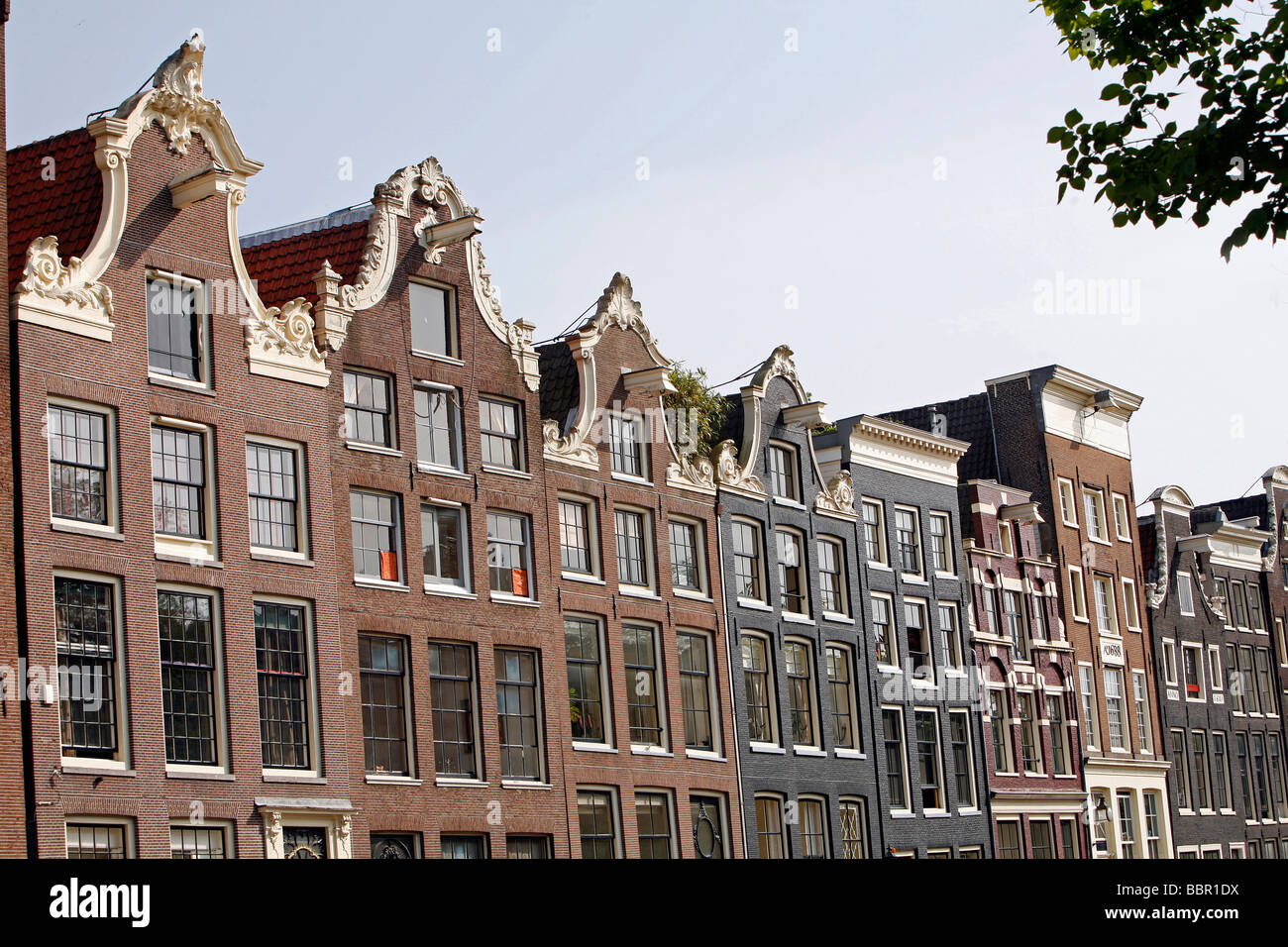 Façades de maisons traditionnelles LE LONG DES CANAUX, AMSTERDAM, Pays ...