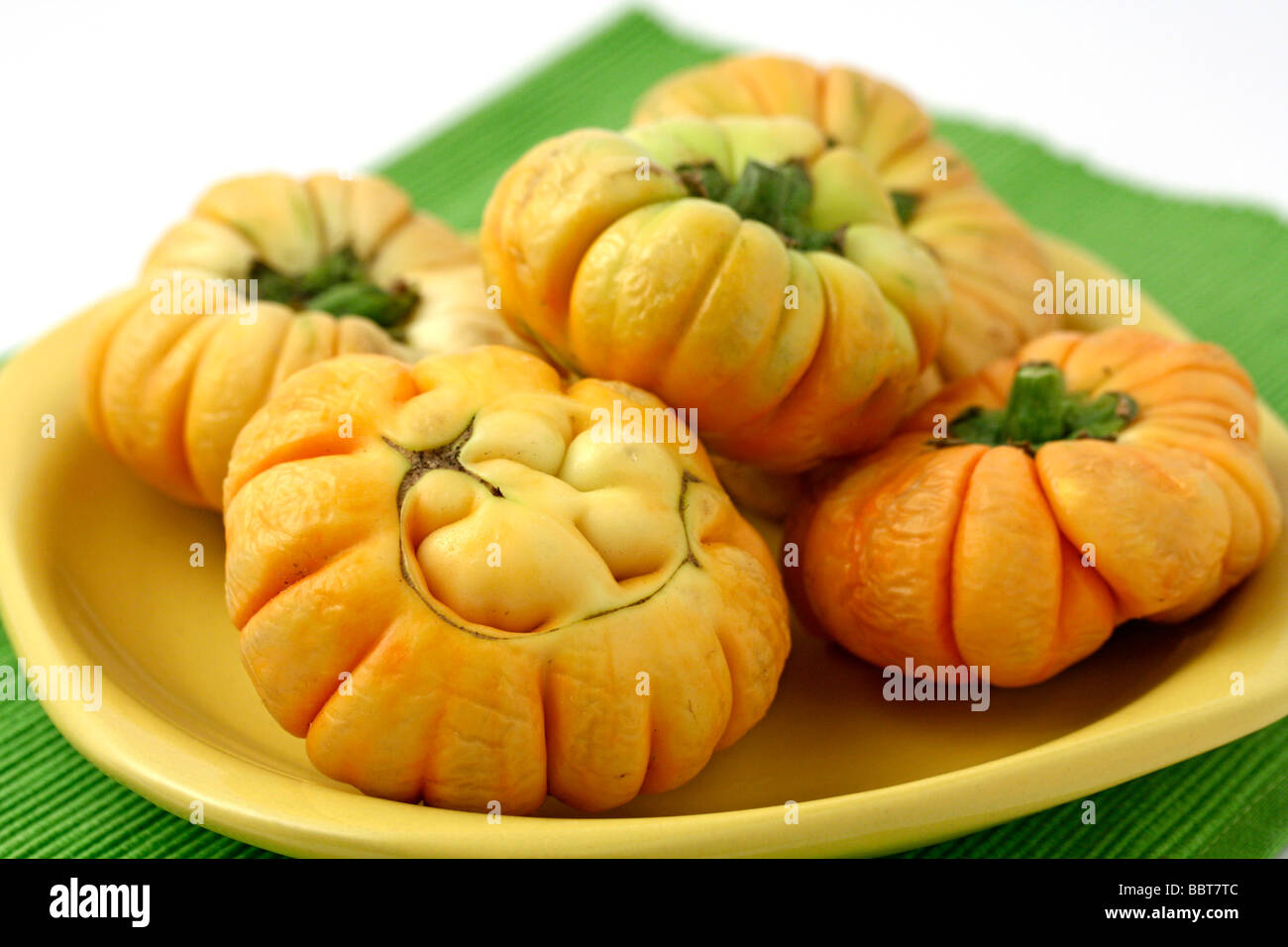 Aubergine africaine Banque de photographies et d’images à haute ...