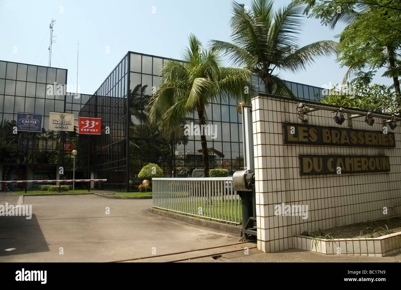Les brasseries du cameroun Banque de photographies et d’images à haute ...