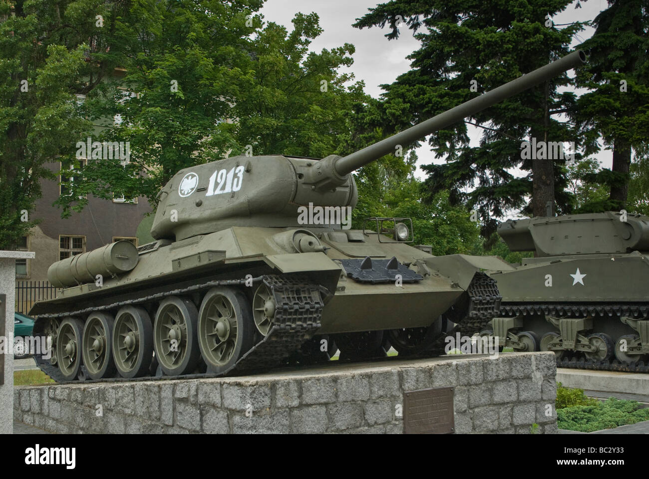T34 tanks Banque de photographies et d’images à haute résolution - Alamy