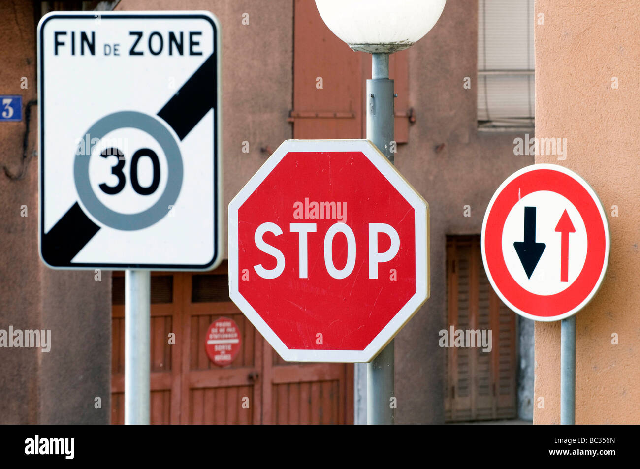 Des infrastructures Banque de photographies et d’images à haute ...