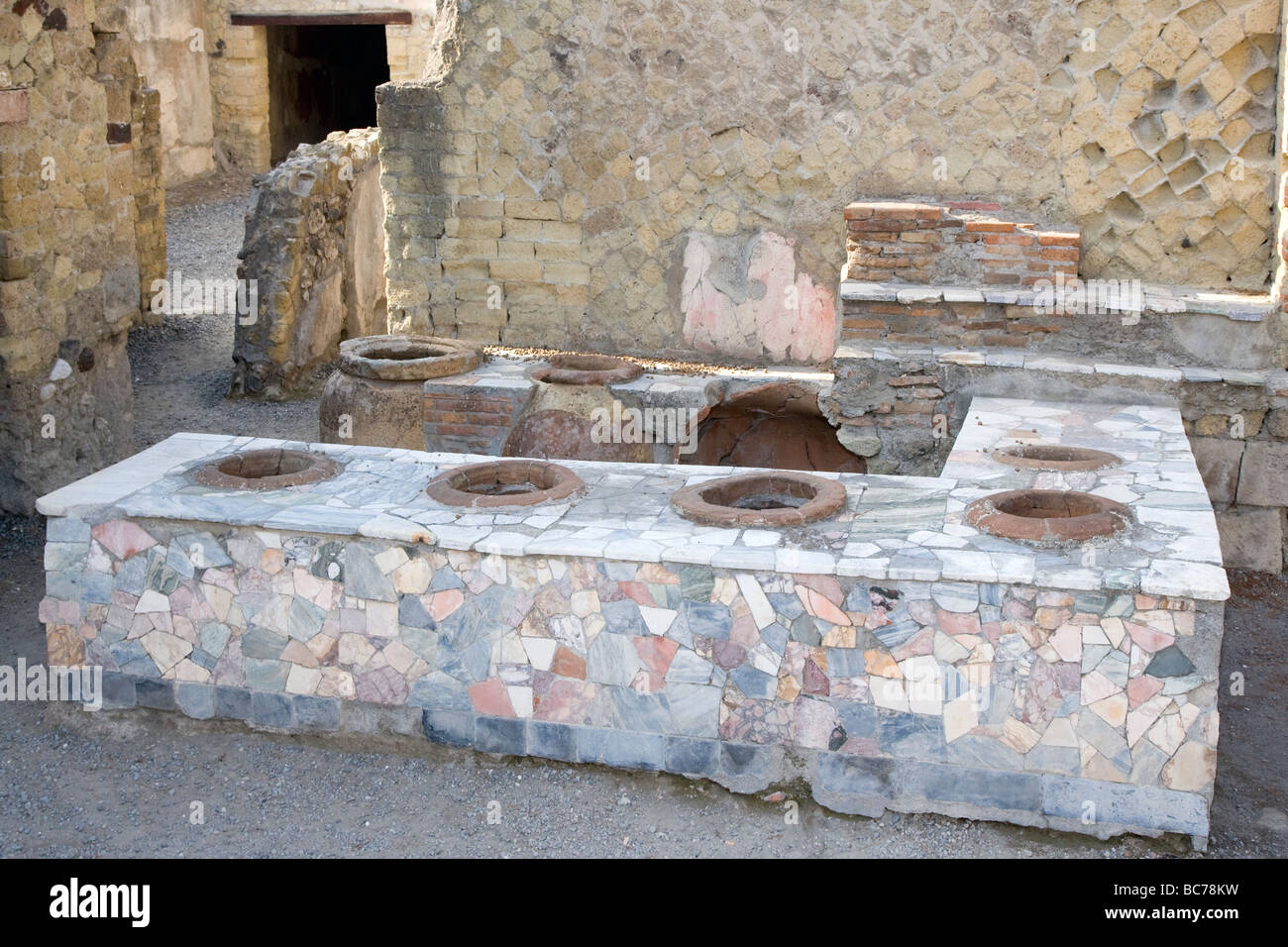 Herculaneum taberna italy Banque de photographies et d’images à haute ...