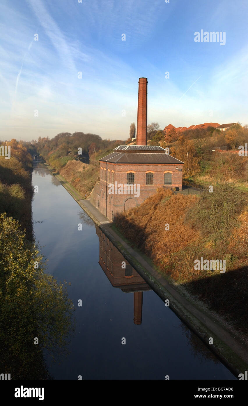La nouvelle station de pompage à Smethwick Sandwell et le nouveau canal ...