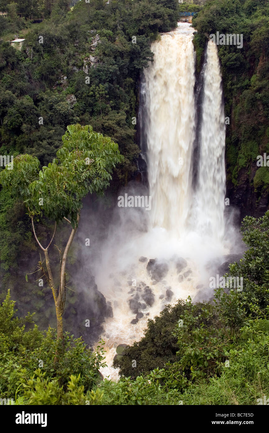 Chutes de nyahururu Banque de photographies et d’images à haute ...