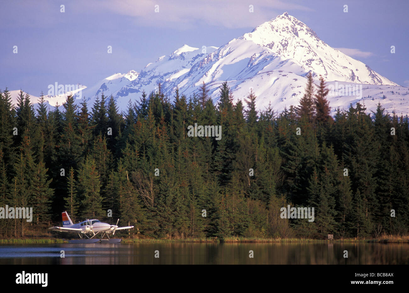 Beluga lake Banque de photographies et d’images à haute résolution - Alamy