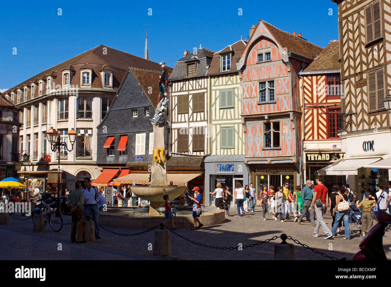 Cadet roussel Banque de photographies et d’images à haute résolution ...