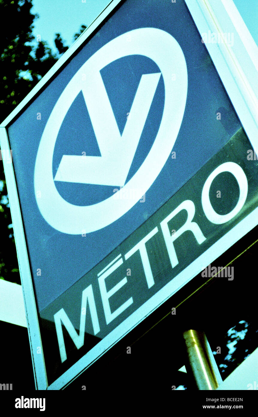 Montreal metro logo Banque de photographies et d’images à haute ...