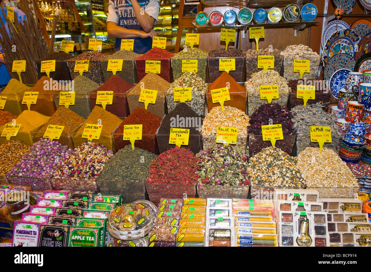 La Turquie , Istanbul , ou Misir Carsisi Spice Market ou Bazar Egyptien ...