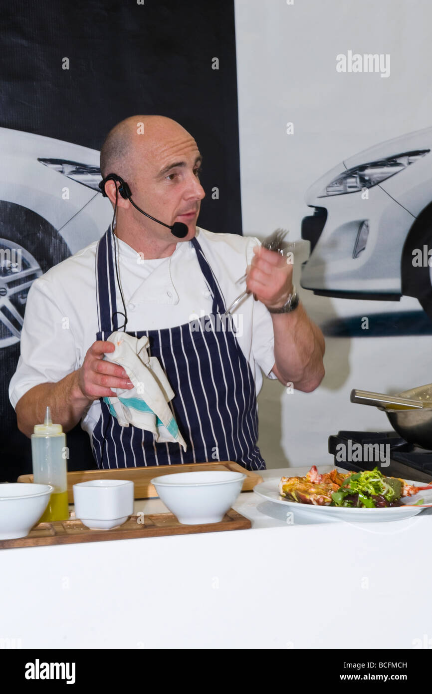 Goût de Londres , le célèbre chef Stuart Gillies, de Fort Cafe dans les ...