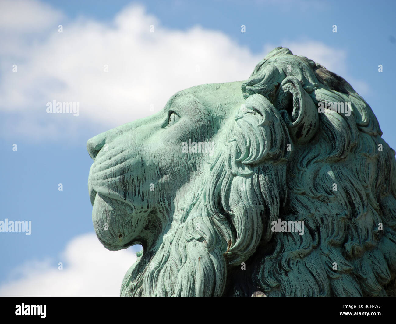 Lion statue Banque de photographies et d’images à haute résolution - Alamy