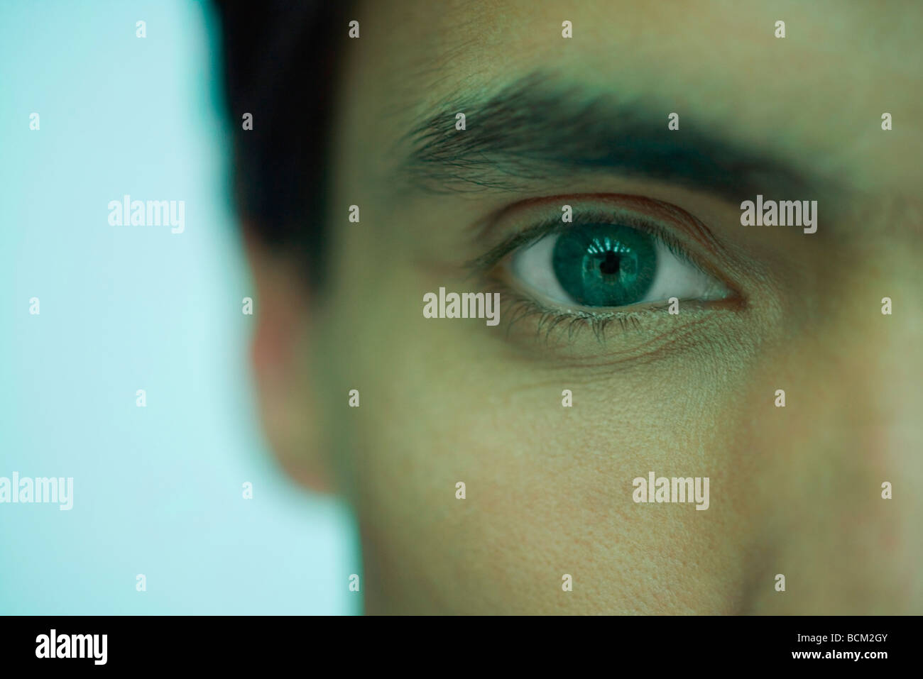 Yeux Verts Homme Banque d'image et photos - Alamy