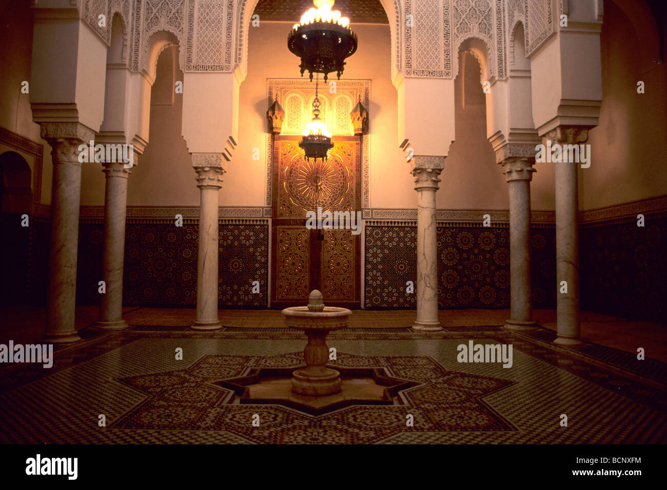 El attarin medersa Banque de photographies et d’images à haute ...